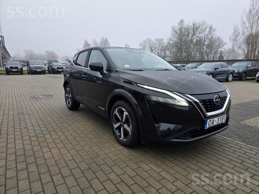 Black Nissan Qashqai 2024 in Riga, with an engine capacity of 1.50 L and mileage of 30 thousand km for 27800 €, photo 8 on AUTOMOTO.COM.LV