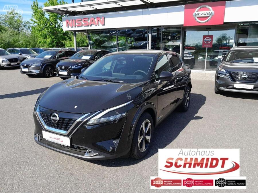 Melns Nissan Qashqai 2024 Kauņa, ar dzinēja tilpumu 1.50 L un nobraukumu 12 tūkst. km par 32587 €, foto 1 vietnē AUTOMOTO.COM.LV