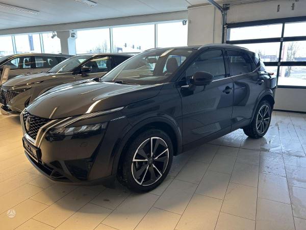 Black Nissan Qashqai 2024 in Siauliai, with an engine capacity of 1.33 L and mileage of 59 thousand km for 24200 €, photo 4 on AUTOMOTO.COM.LV