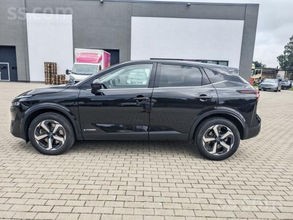 Melns Nissan Qashqai 2024 Rīga, ar dzinēja tilpumu 1.50 L un nobraukumu 41 tūkst. km par 26400 €, foto 2 vietnē AUTOMOTO.COM.LV
