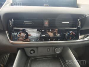 Black Nissan Qashqai 2024 in Riga, with an engine capacity of 1.50 L and mileage of 41 thousand km for 26400 €, photo 12 on AUTOMOTO.COM.LV