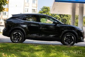 Black Nissan Qashqai 2025 in Riga, with an engine capacity of 1.30 L and mileage of 19 thousand km for 27490 €, photo 7 on AUTOMOTO.COM.LV