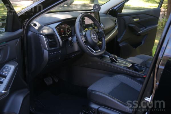 Nissan Qashqai 2025 in Riga on AUTOMOTO.COM.LV Black Nissan Qashqai 2025 in Riga, with an engine capacity of 1.30 L and mileage of 19 thousand km for 27490 €, photo 9 on AUTOMOTO.COM.LV