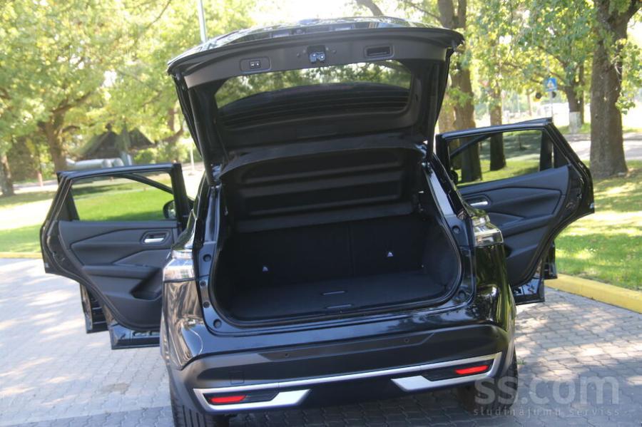 Black Nissan Qashqai 2025 in Riga, with an engine capacity of 1.30 L and mileage of 19 thousand km for 27490 €, photo 19 on AUTOMOTO.COM.LV