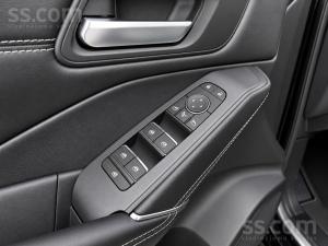 Black Nissan Qashqai 2025 in Riga, with an engine capacity of 1.30 L and mileage of 27 thousand km for 26980 €, photo 8 on AUTOMOTO.COM.LV