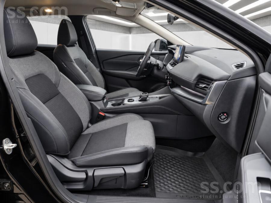 Melns Nissan Qashqai 2025 Rīga, ar dzinēja tilpumu 1.30 L un nobraukumu 52 tūkst. km par 27900 €, foto 18 vietnē AUTOMOTO.COM.LV