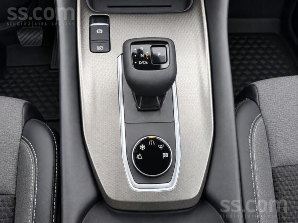 Melns Nissan Qashqai 2025 Rīga, ar dzinēja tilpumu 1.30 L un nobraukumu 52 tūkst. km par 27900 €, foto 10 vietnē AUTOMOTO.COM.LV