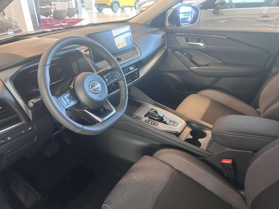 Melns Nissan Qashqai 2026 Šauļi, ar dzinēja tilpumu 1.48 L un nobraukumu 14 tūkst. km par 37560 €, foto 9 vietnē AUTOMOTO.COM.LV