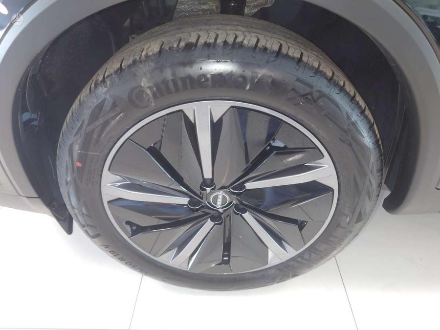 Black Nissan Qashqai 2026 in Kaunas, with an engine capacity of 1.33 L and mileage of 0 thousand km for 33690 €, photo 33 on AUTOMOTO.COM.LV