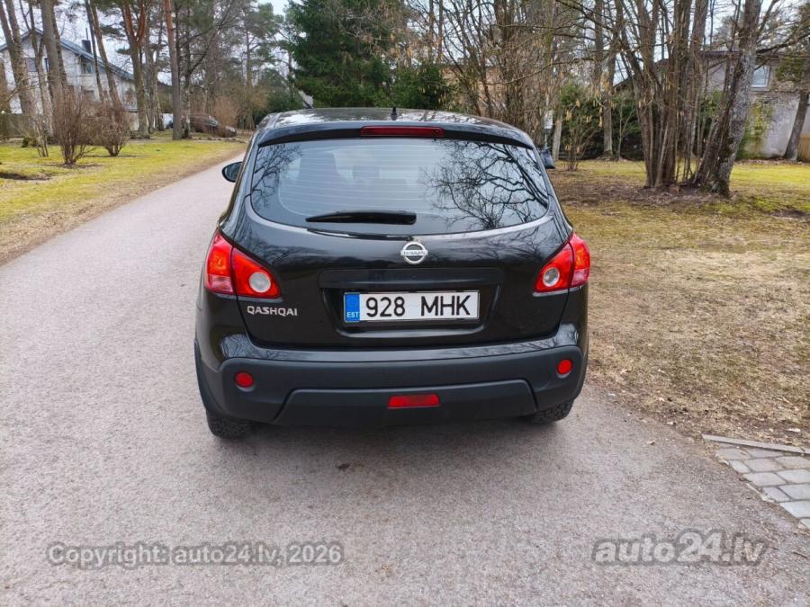 Melns Nissan Qashqai 2007 Tallina, ar dzinēja tilpumu 2.00 L un nobraukumu 190 tūkst. km par 3500 €, foto 5 vietnē AUTOMOTO.COM.LV