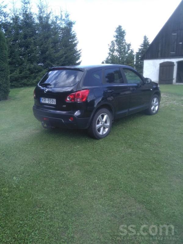 Melns Nissan Qashqai 2007 Liepāja, ar dzinēja tilpumu 2.00 L un nobraukumu 268 tūkst. km par 3750 €, foto 5 vietnē AUTOMOTO.COM.LV