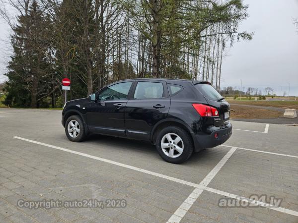 Black Nissan Qashqai 2008 in Tallinn, with an engine capacity of 2.00 L and mileage of 80 thousand km for 4990 €, photo 7 on AUTOMOTO.COM.LV