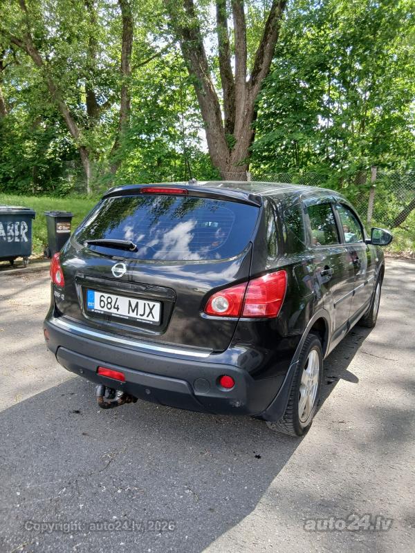 Black Nissan Qashqai 2008 in Tallinn, with an engine capacity of 2.00 L and mileage of 218 thousand km for 2700 €, photo 3 on AUTOMOTO.COM.LV
