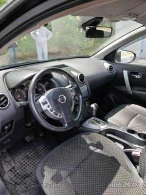 Melns Nissan Qashqai 2008 Tallina, ar dzinēja tilpumu 2.00 L un nobraukumu 218 tūkst. km par 2700 €, foto 4 vietnē AUTOMOTO.COM.LV
