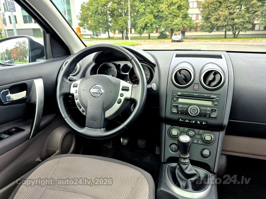 Черный Ниссан Кашкай 2009 в Таллин, объемом двигателя 2.00 л и пробегом 266 тыс. км за 2990 €, фото 6 на AUTOMOTO.COM.LV