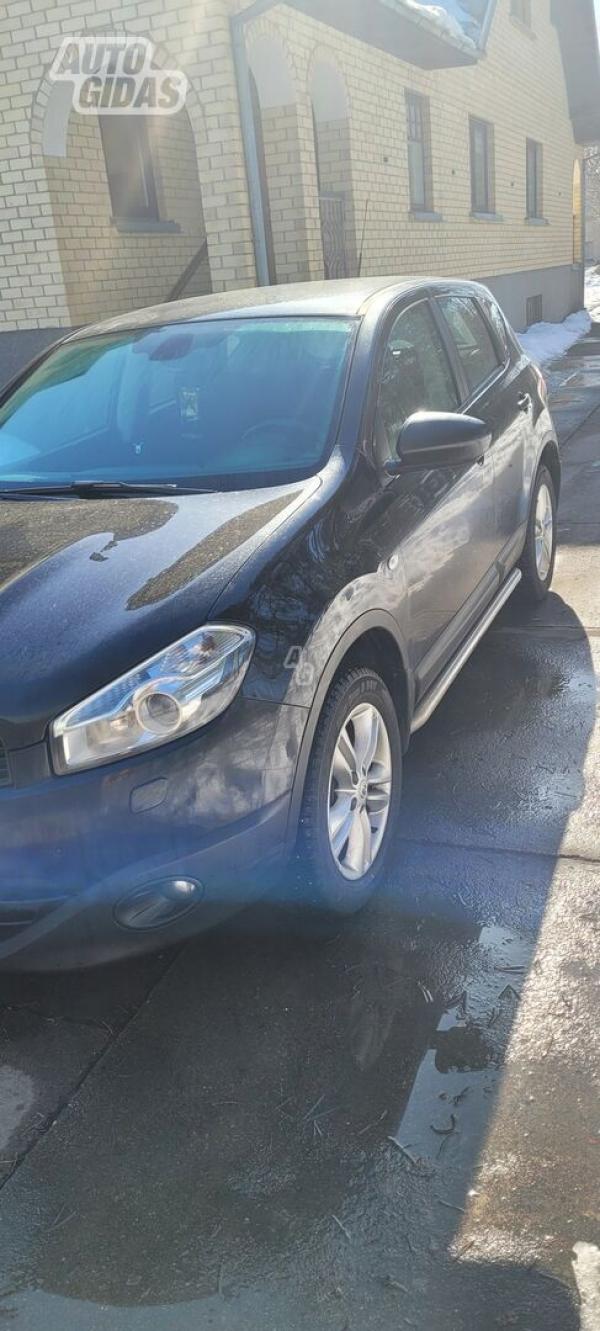 Melns Nissan Qashqai 2010 Panevēža, ar dzinēja tilpumu 1.60 L un nobraukumu 276 tūkst. km par 4850 €, foto 4 vietnē AUTOMOTO.COM.LV