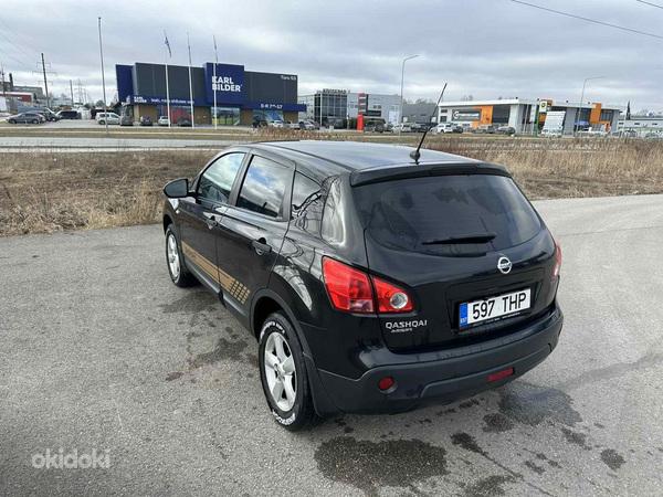 Black Nissan Qashqai 2010 in Tartu, with an engine capacity of 0.00 L and mileage of 139 thousand km for 5200 €, photo 9 on AUTOMOTO.COM.LV