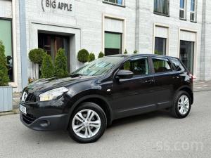 Melns Nissan Qashqai 2010 Tallina, ar dzinēja tilpumu 1.60 L un nobraukumu 155 tūkst. km par 5500 €, foto 3 vietnē AUTOMOTO.COM.LV