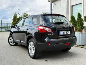 Melns Nissan Qashqai 2010 Tallina, ar dzinēja tilpumu 1.60 L un nobraukumu 155 tūkst. km par 5500 €, foto 7 vietnē AUTOMOTO.COM.LV