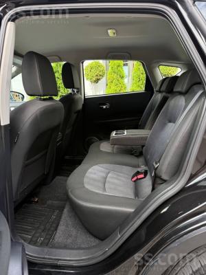 Melns Nissan Qashqai 2010 Tallina, ar dzinēja tilpumu 1.60 L un nobraukumu 155 tūkst. km par 5500 €, foto 20 vietnē AUTOMOTO.COM.LV