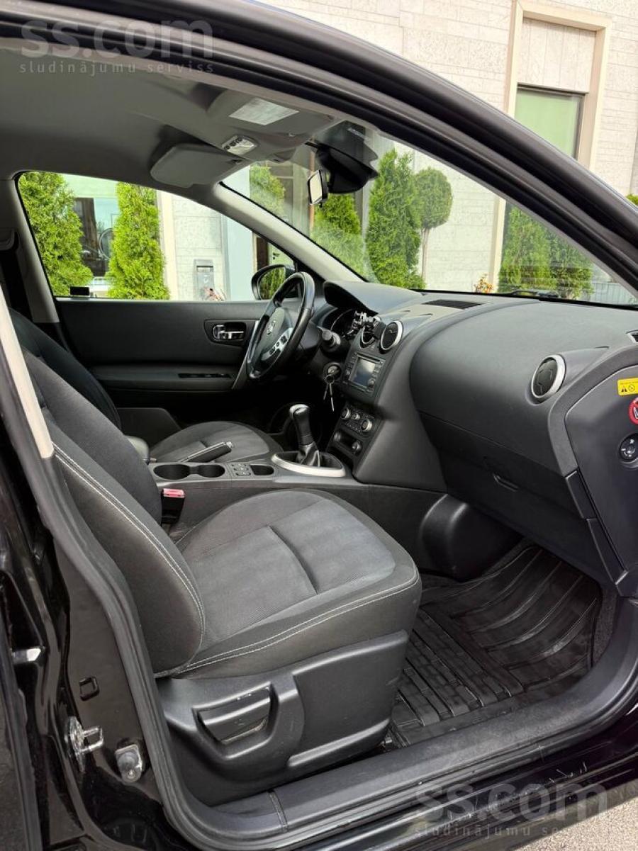Melns Nissan Qashqai 2010 Tallina, ar dzinēja tilpumu 1.60 L un nobraukumu 155 tūkst. km par 5500 €, foto 21 vietnē AUTOMOTO.COM.LV