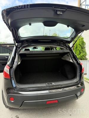 Melns Nissan Qashqai 2010 Tallina, ar dzinēja tilpumu 1.60 L un nobraukumu 155 tūkst. km par 5500 €, foto 22 vietnē AUTOMOTO.COM.LV