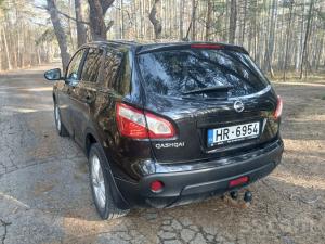 Черный Ниссан Кашкай 2011 в Лимбажи, объемом двигателя 2.00 л и пробегом 240 тыс. км за 3800 €, фото 8 на AUTOMOTO.COM.LV