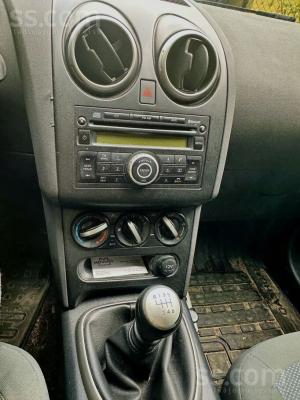 Melns Nissan Qashqai 2011 Ventspils, ar dzinēja tilpumu 1.50 L un nobraukumu 209 tūkst. km par 3500 €, foto 5 vietnē AUTOMOTO.COM.LV