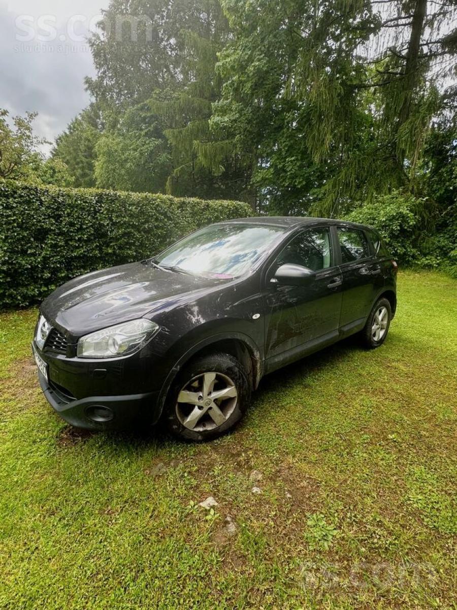 Melns Nissan Qashqai 2011 Ventspils, ar dzinēja tilpumu 1.50 L un nobraukumu 209 tūkst. km par 3500 €, foto 6 vietnē AUTOMOTO.COM.LV