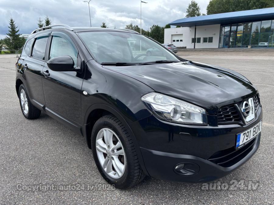 Black Nissan Qashqai 2011 in Paide, with an engine capacity of 1.60 L and mileage of 212 thousand km for 5690 €, photo 7 on AUTOMOTO.COM.LV