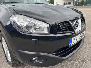 Black Nissan Qashqai 2011 in Paide, with an engine capacity of 1.60 L and mileage of 212 thousand km for 5690 €, photo 8 on AUTOMOTO.COM.LV