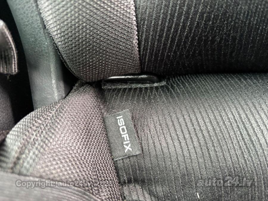 Black Nissan Qashqai 2011 in Paide, with an engine capacity of 1.60 L and mileage of 212 thousand km for 5690 €, photo 23 on AUTOMOTO.COM.LV