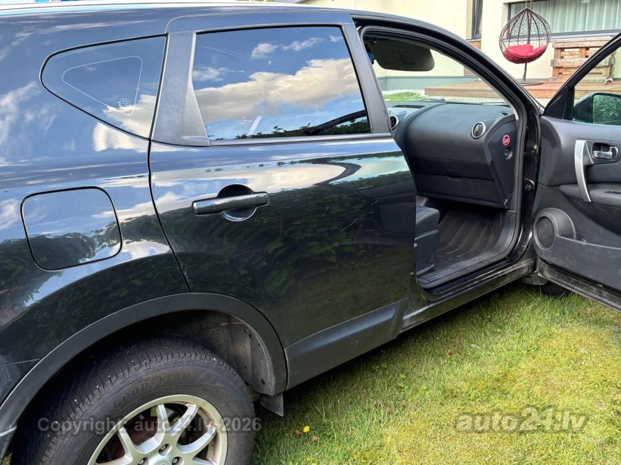 Melns Nissan Qashqai 2013 Jehvi, ar dzinēja tilpumu 1.60 L un nobraukumu 238 tūkst. km par 4490 €, foto 5 vietnē AUTOMOTO.COM.LV