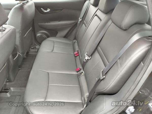 Черный Ниссан Кашкай 2015 в Таллин, объемом двигателя 1.20 л и пробегом 143 тыс. км за 7000 €, фото 6 на AUTOMOTO.COM.LV