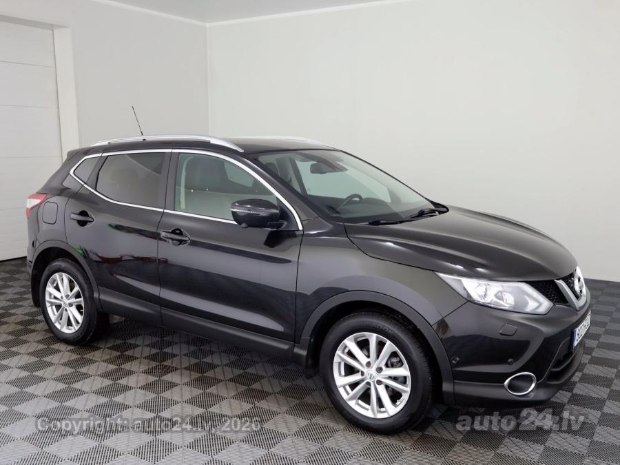 Black Nissan Qashqai 2015 in Tallinn, with an engine capacity of 1.20 L and mileage of 143 thousand km for 5999 €, photo 1 on AUTOMOTO.COM.LV