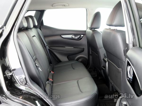 Melns Nissan Qashqai 2015 Tallina, ar dzinēja tilpumu 1.20 L un nobraukumu 143 tūkst. km par 5999 €, foto 7 vietnē AUTOMOTO.COM.LV