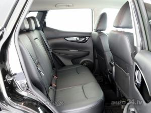 Black Nissan Qashqai 2015 in Tallinn, with an engine capacity of 1.20 L and mileage of 143 thousand km for 5999 €, photo 8 on AUTOMOTO.COM.LV
