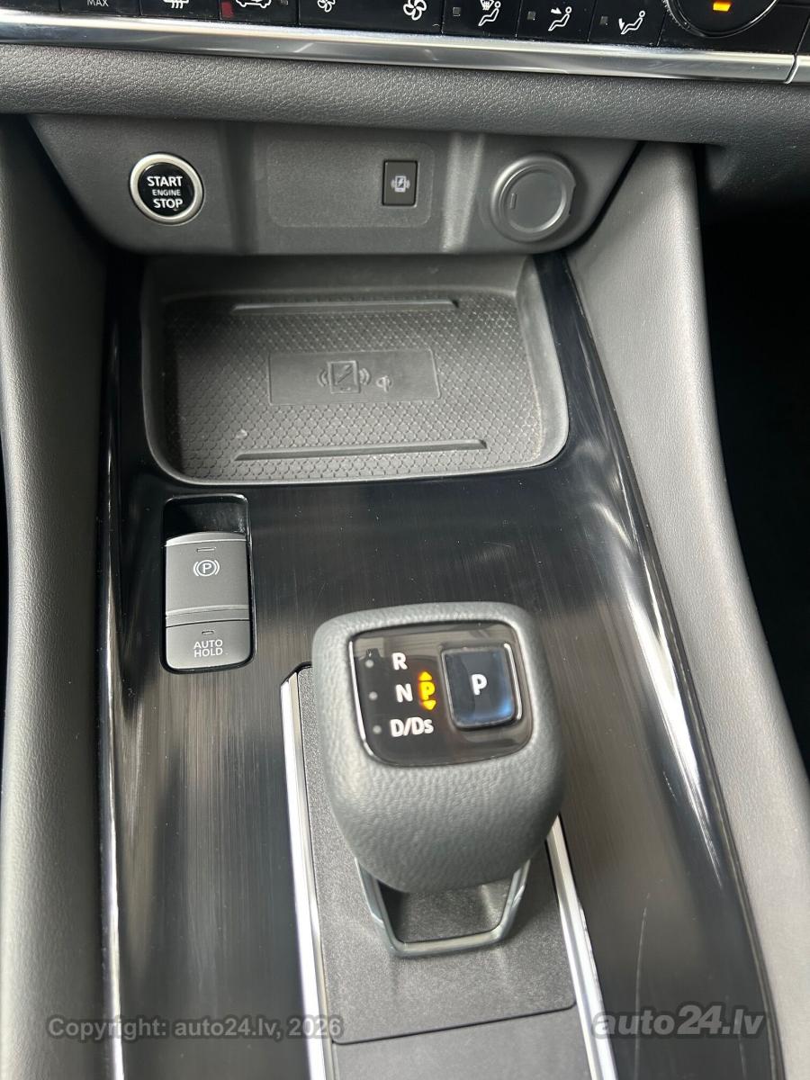Black Nissan Qashqai 2021 in Tallinn, with an engine capacity of 1.30 L and mileage of 39 thousand km for 20990 €, photo 13 on AUTOMOTO.COM.LV