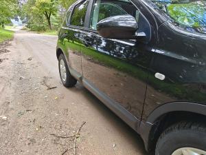 Black Nissan Qashqai 2007 in Vilnius, with an engine capacity of 1.46 L and mileage of 323 thousand km for 2600 €, photo 9 on AUTOMOTO.COM.LV