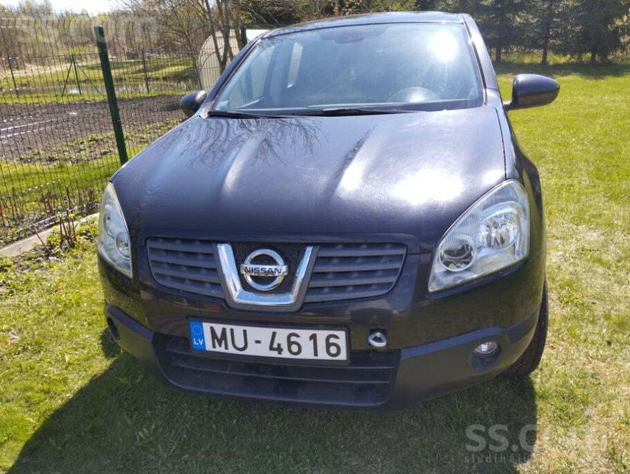 Melns Nissan Qashqai 2008 Ludza, ar dzinēja tilpumu 2.00 L un nobraukumu 181 tūkst. km par 2100 €, foto 1 vietnē AUTOMOTO.COM.LV