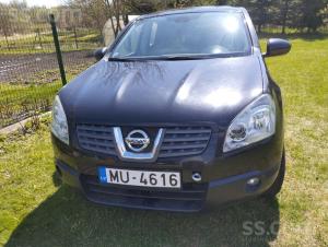 Black Nissan Qashqai 2008 in Ludza, with an engine capacity of 2.00 L and mileage of 181 thousand km for 2500 €, photo  on AUTOMOTO.COM.LV
