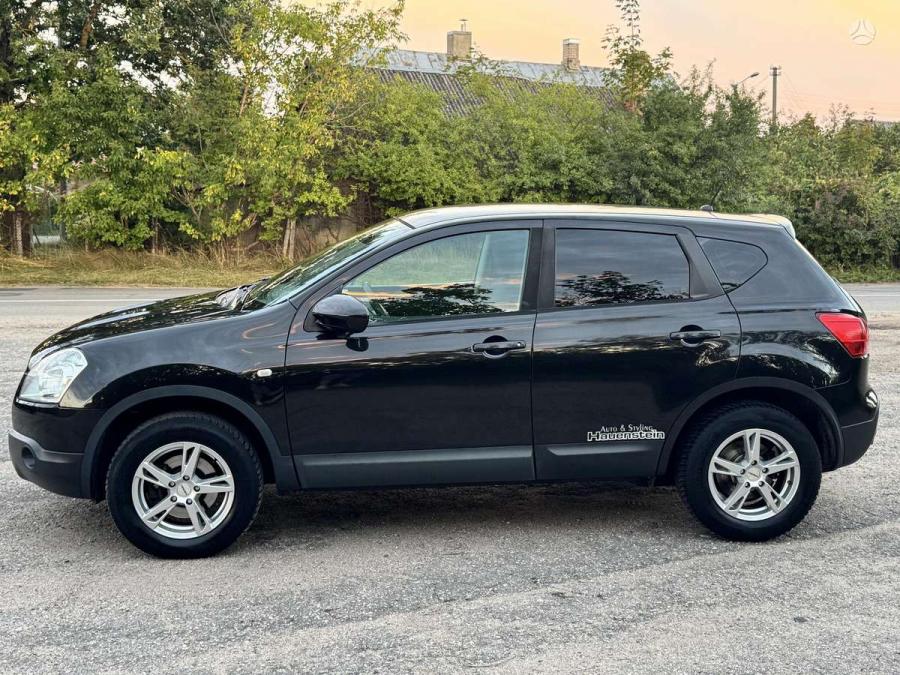 Melns Nissan Qashqai 2008 Rokiškis, ar dzinēja tilpumu 2.00 L un nobraukumu 170 tūkst. km par 3950 €, foto 4 vietnē AUTOMOTO.COM.LV