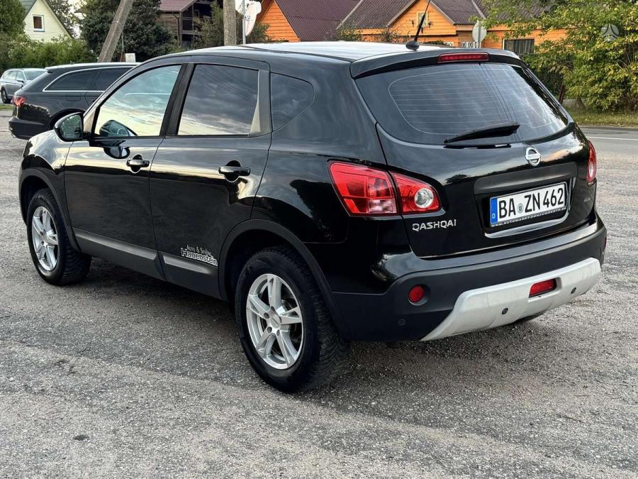 Melns Nissan Qashqai 2008 Rokiškis, ar dzinēja tilpumu 2.00 L un nobraukumu 170 tūkst. km par 3950 €, foto 5 vietnē AUTOMOTO.COM.LV