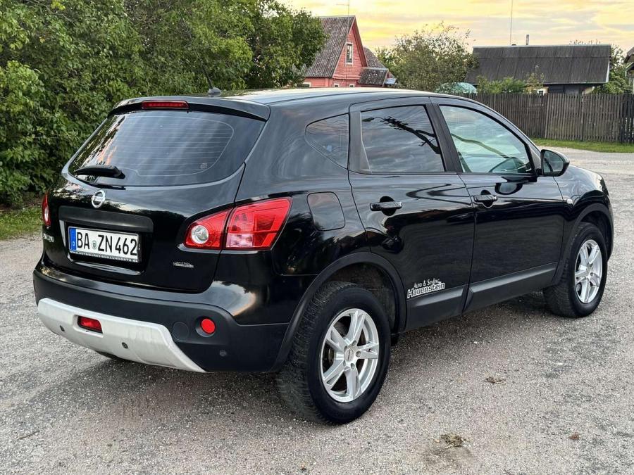 Melns Nissan Qashqai 2008 Rokiškis, ar dzinēja tilpumu 2.00 L un nobraukumu 170 tūkst. km par 3950 €, foto 7 vietnē AUTOMOTO.COM.LV