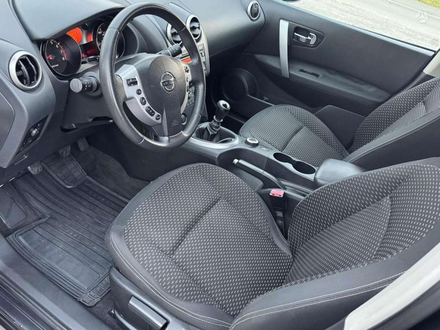 Melns Nissan Qashqai 2008 Rokiškis, ar dzinēja tilpumu 2.00 L un nobraukumu 170 tūkst. km par 3950 €, foto 13 vietnē AUTOMOTO.COM.LV