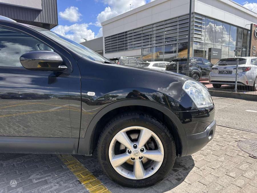 Melns Nissan Qashqai 2009 Šauļi, ar dzinēja tilpumu 1.50 L un nobraukumu 253 tūkst. km par 4300 €, foto 5 vietnē AUTOMOTO.COM.LV