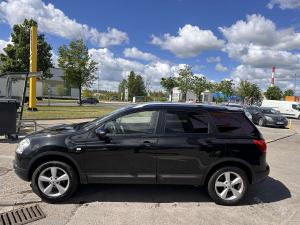 Melns Nissan Qashqai 2009 Šauļi, ar dzinēja tilpumu 1.50 L un nobraukumu 253 tūkst. km par 4300 €, foto 8 vietnē AUTOMOTO.COM.LV