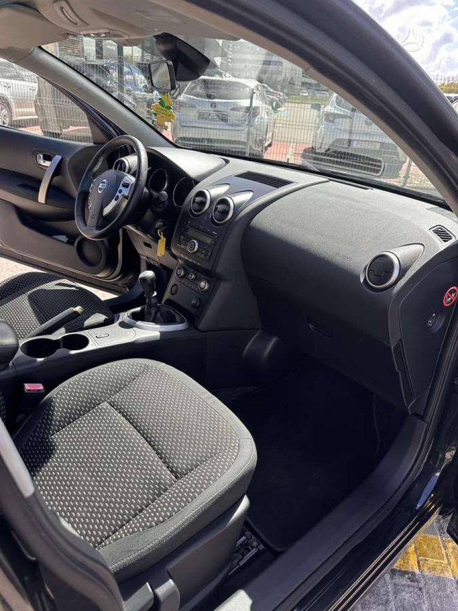 Melns Nissan Qashqai 2009 Šauļi, ar dzinēja tilpumu 1.50 L un nobraukumu 253 tūkst. km par 4300 €, foto 20 vietnē AUTOMOTO.COM.LV