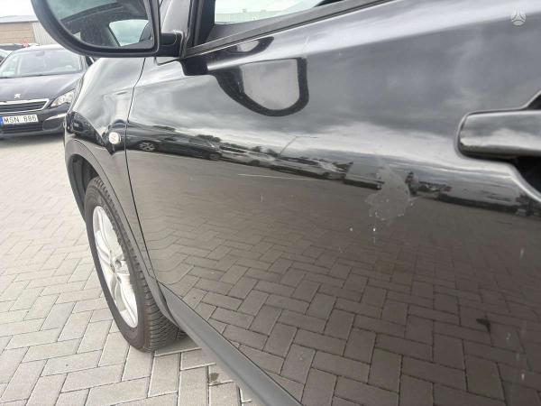 Melns Nissan Qashqai 2010 Tauragė, ar dzinēja tilpumu 1.50 L un nobraukumu 253 tūkst. km par 3750 €, foto 10 vietnē AUTOMOTO.COM.LV