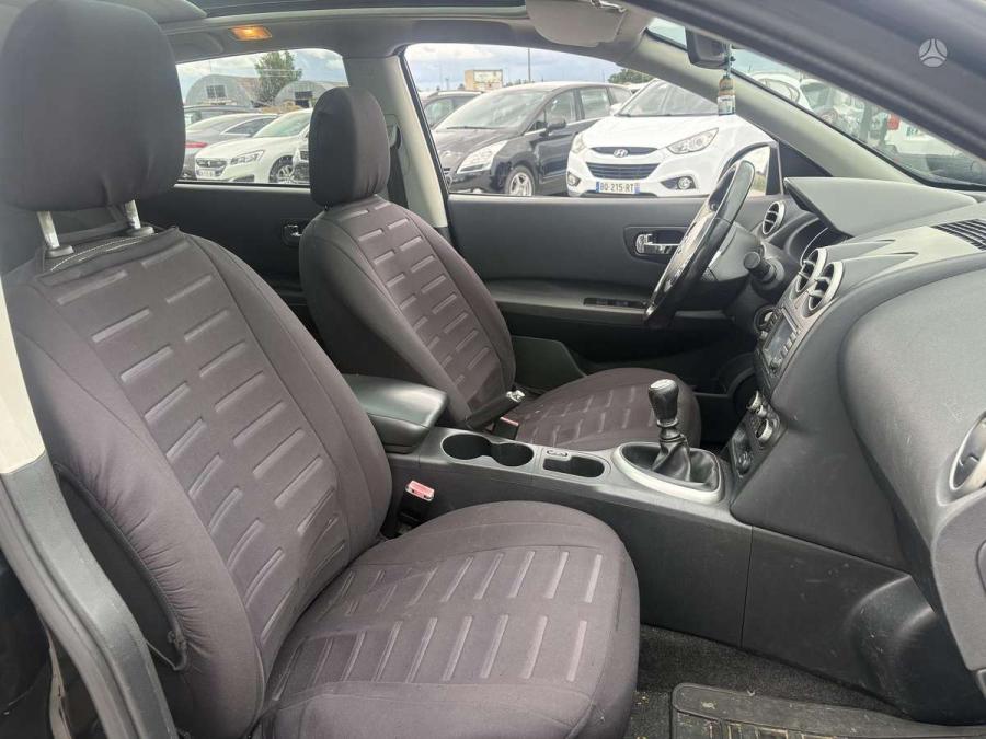 Black Nissan Qashqai 2010 in Taurage, with an engine capacity of 1.50 L and mileage of 253 thousand km for 3750 €, photo 16 on AUTOMOTO.COM.LV